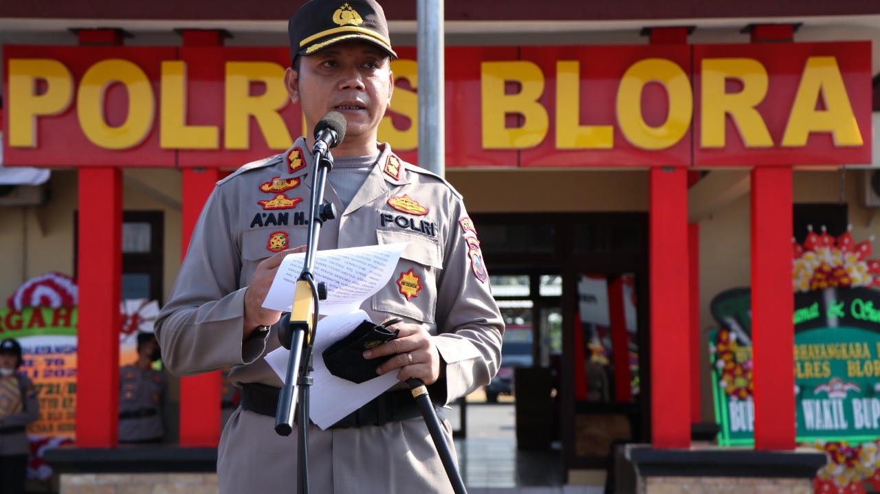 Upacara Kenaikan Pangkat Perwira Dan Bintara Polri Tmt 01 Juli 2022