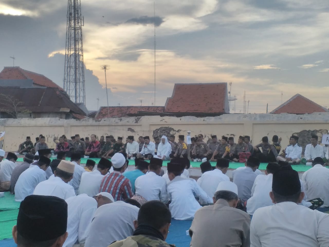 Gelar Do'a Bersama, Bentuk Sinergitas TNI-Polri, Pemerintah, Ulama Dan ... Gelar Do'a Bersama, Bentuk Sinergitas TNI-Polri, Pemerintah, Ulama Dan ...