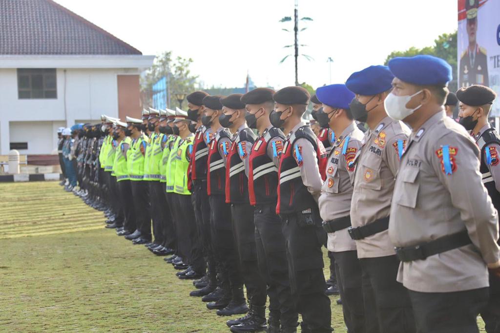 Libatkan 2700 Personel, Ops Patuh Candi 2022 Utamakan Pendekatan Humanis dan Edukatif - Tribrata ...
