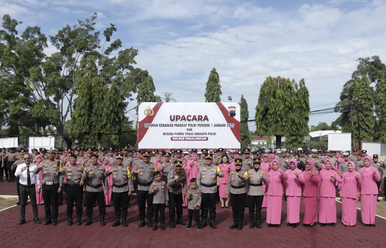 Kapolres Pekalongan Pimpin Upacara Kenaikan Pangkat Periode 1 Januari 2025 - Tribrata News Jawa ...